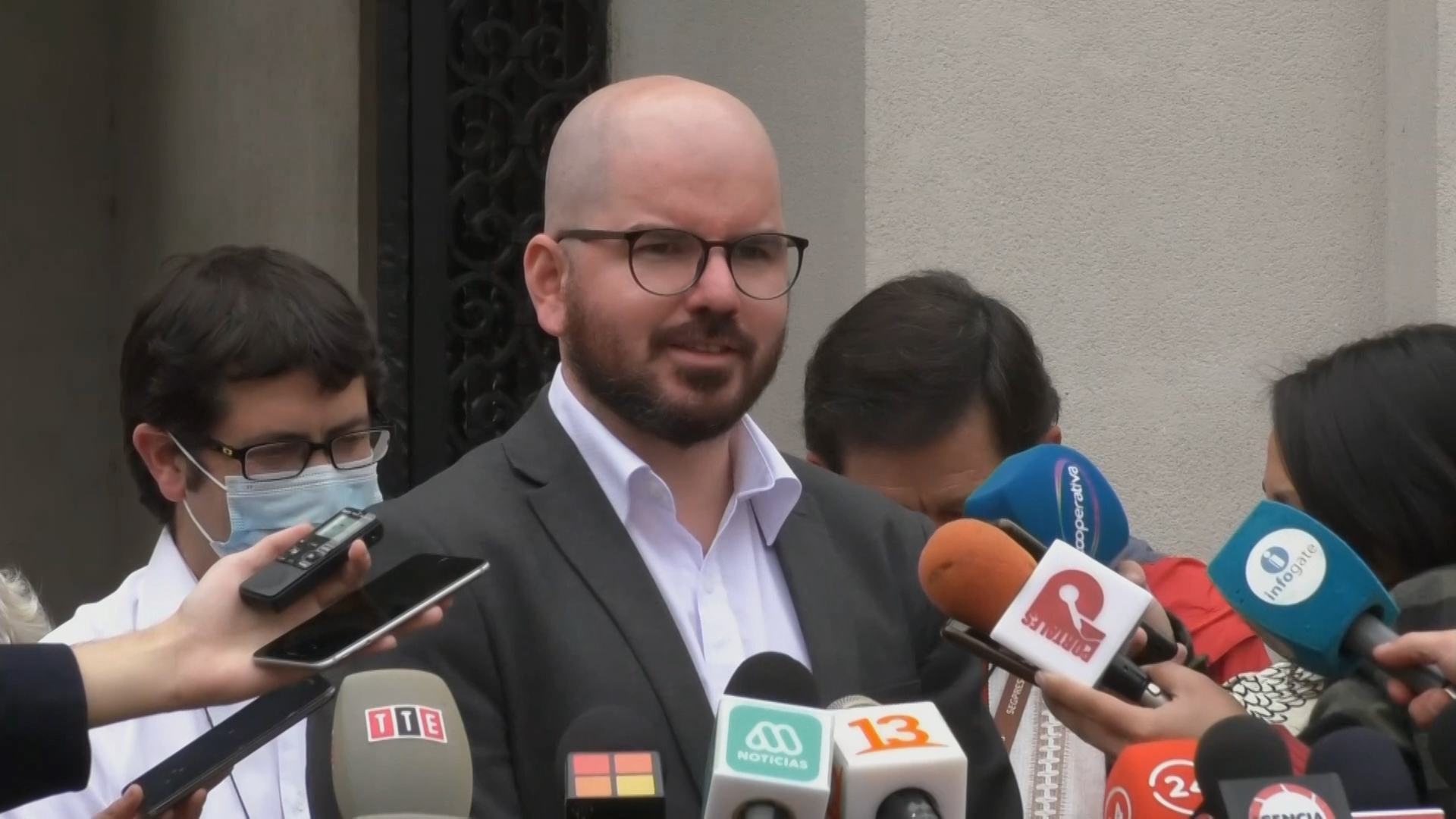 Sacerdote Nicolás Viel SS.CC. nominado nuevo Capellán de La Moneda ...